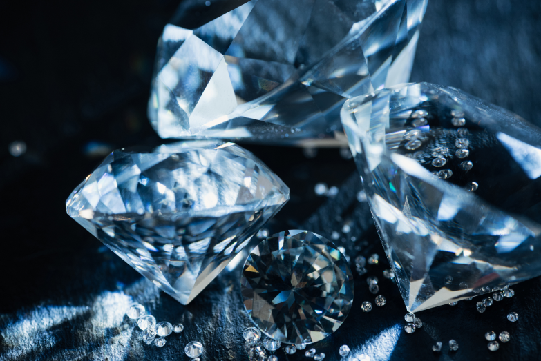 Pure Diamond Jewellery | Customised Diamond Ring | Natural Diamonds Ca ...
